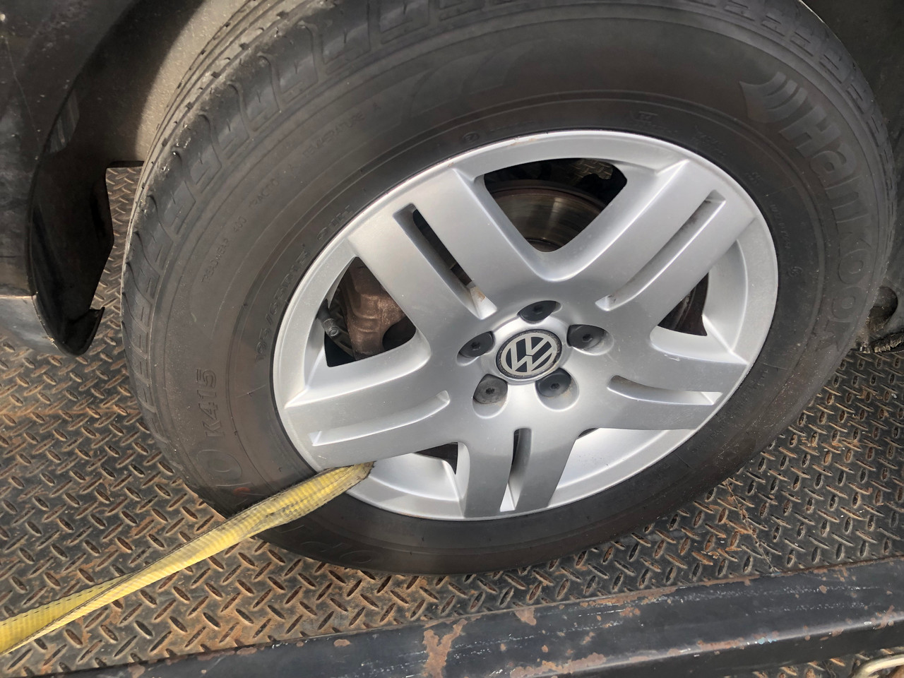 VW GOLF MK4 BEETLE USED 15 INCH GENERATION MAG WHEELS WITH TYRES ...