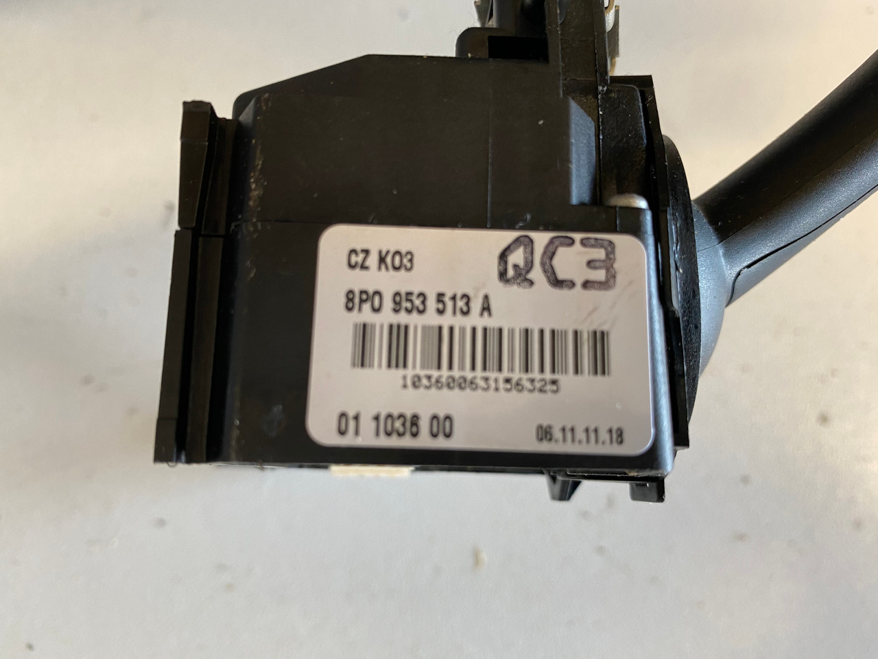 AUDI A3 8P USED BLINKER SWITCH 8P0 953 513 A - Parts 4 European Cars