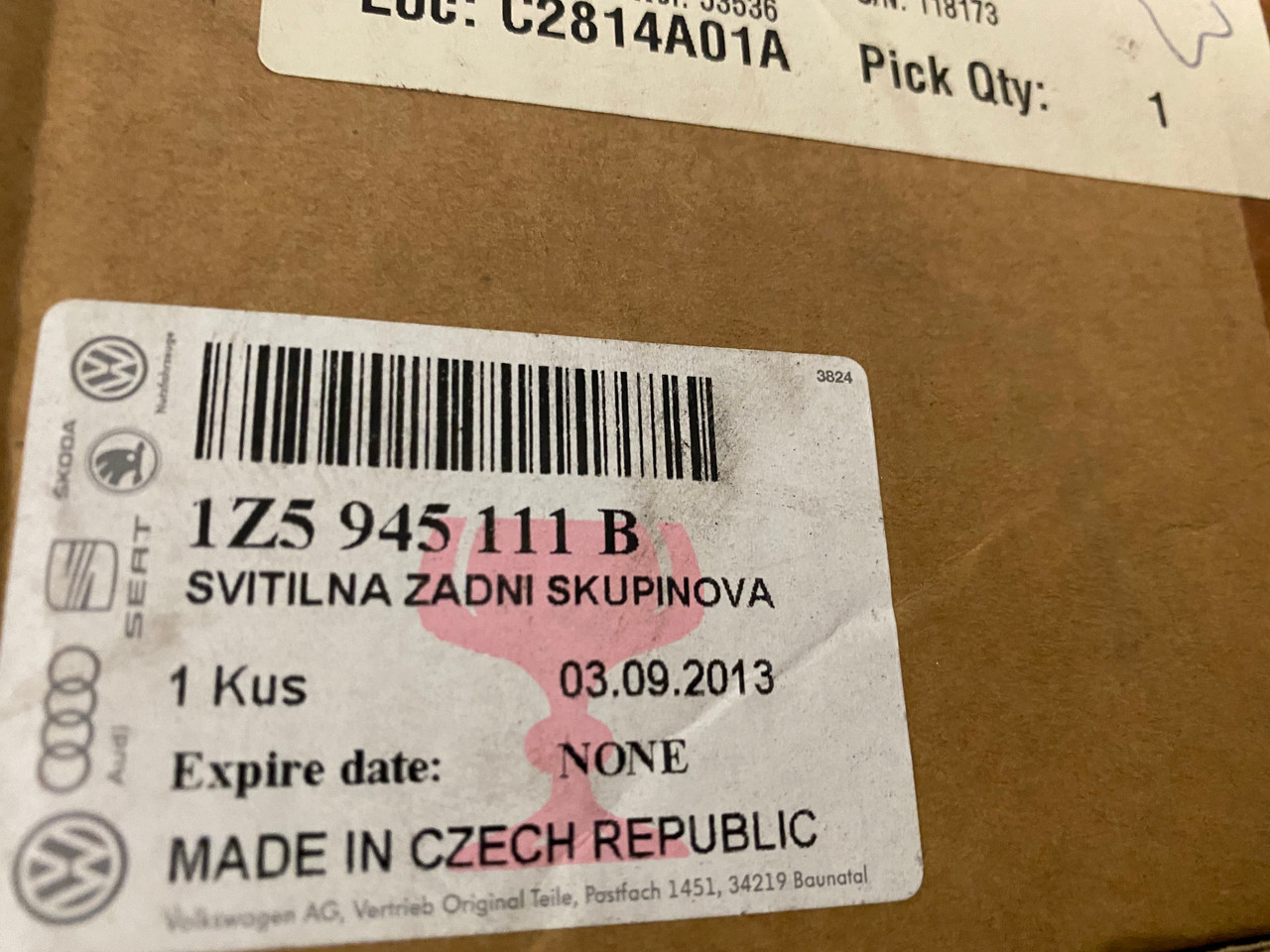 SKODA OCTAVIA 2 NEW GENUINE LH TAIL LIGHT 1Z5 945 111 B - Parts 4 ...