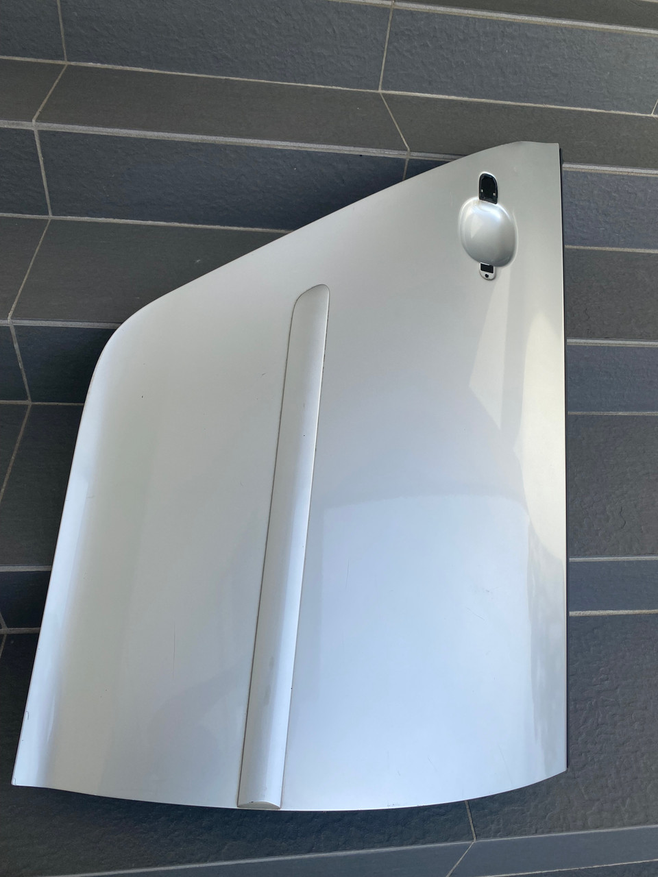 VOLKSWAGEN GOLF MK5 2004-2008 USED RHR DOOR SKIN IN SILVER BLACK MOULD ...