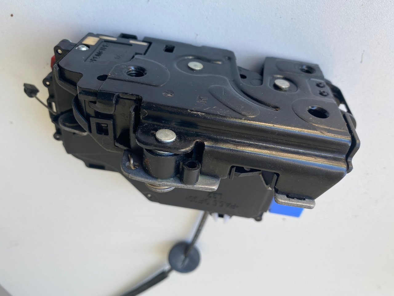 VW GOLF MK5 / JETTA TOUAREG LHF USED DOOR LOCK MECHANISM 3D2 837 015 K ...