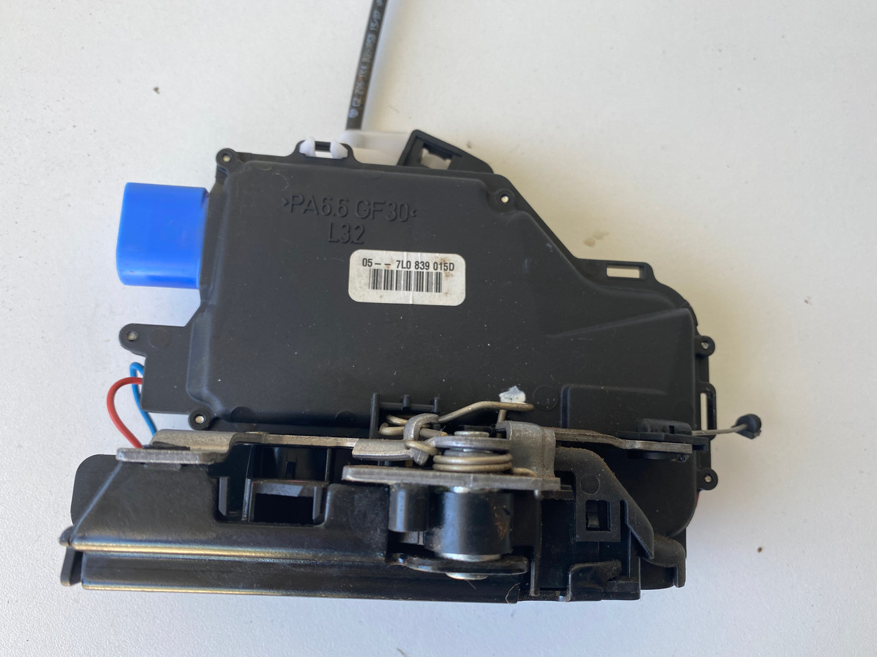 VW GOLF MK5 / JETTA TOUAREG LHF USED DOOR LOCK MECHANISM 3D2 837 015 K ...
