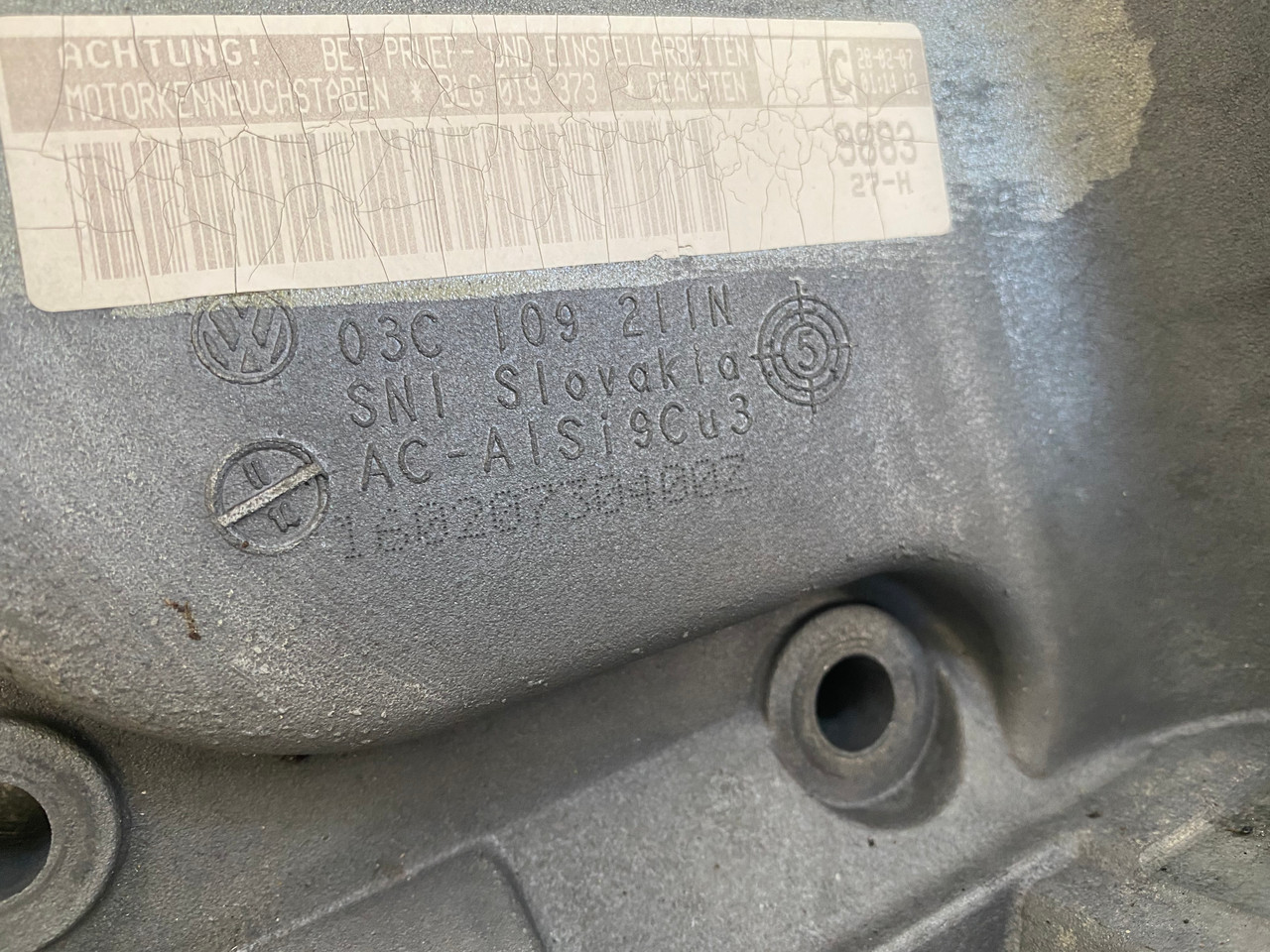 VW GOLF MK5 1.4 BLG USED FRONT TIMING COVER 03C 109 211 N - Parts 4 ...