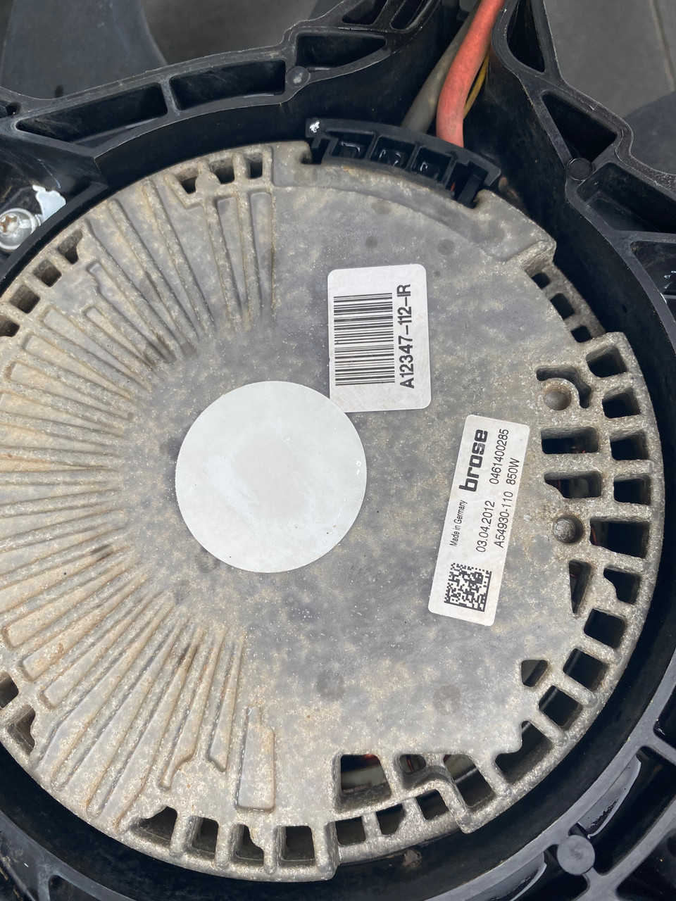 VW AMAROK USED ENGINE / AC FAN 2H0 121 203 T - Parts 4 European Cars