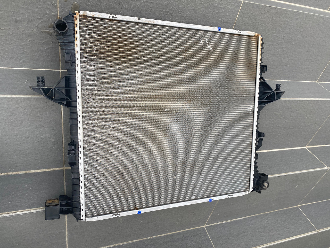 VW AMAROK USED RADIATOR 2H0 121 253 A - Parts 4 European Cars