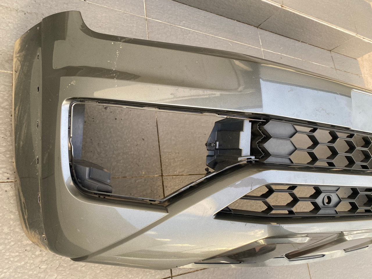 VW AMAROK 2017 ON USED GREY FRONT BUMPER COVER IN INDIUM GREY R7H 2H6 ...