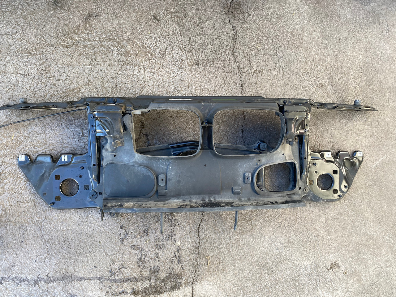 BMW E39 USED RADIATOR SUPPORT WITH PLASTIC SHROUD 5171-8 159 959 ...