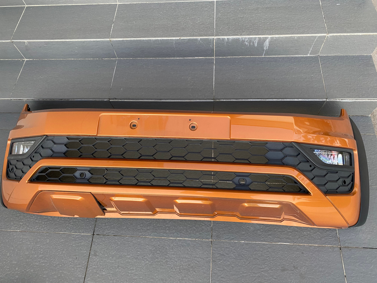 VW AMAROK CANYON 2021 NEW GENUINE FRONT COMPLETE BUMPER BAR IN COPPER ...
