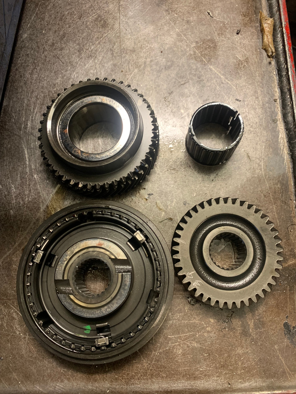 VW CADDY 1.6 PETROL USED 5TH GEAR ASSEMBLY - Parts 4 European Cars