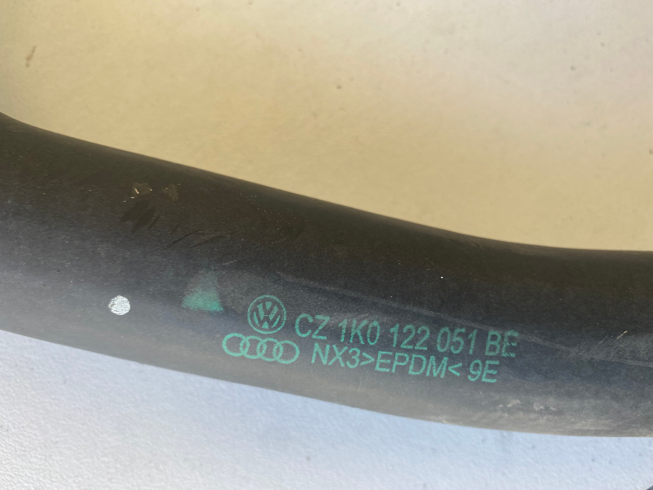 VW CADDY PETROL 1.6 PETROL USED RADIATOR HOSE 1K0 122 051 BE - Parts 4 ...