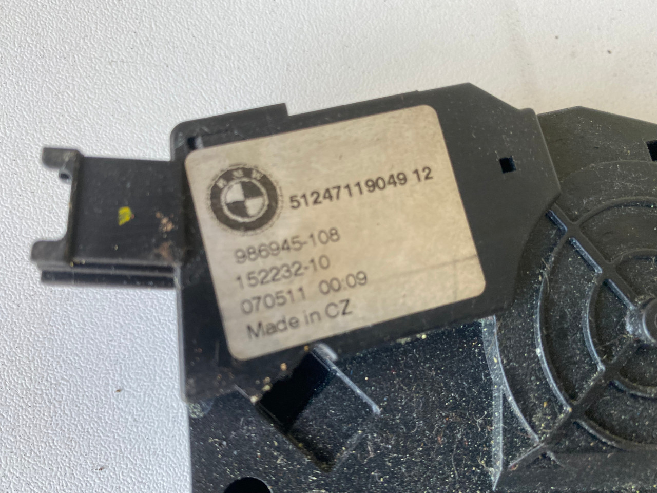 BMW E70 USED TAILGATE LOCK MECHANISM 51247119049 12 - Parts 4 European Cars