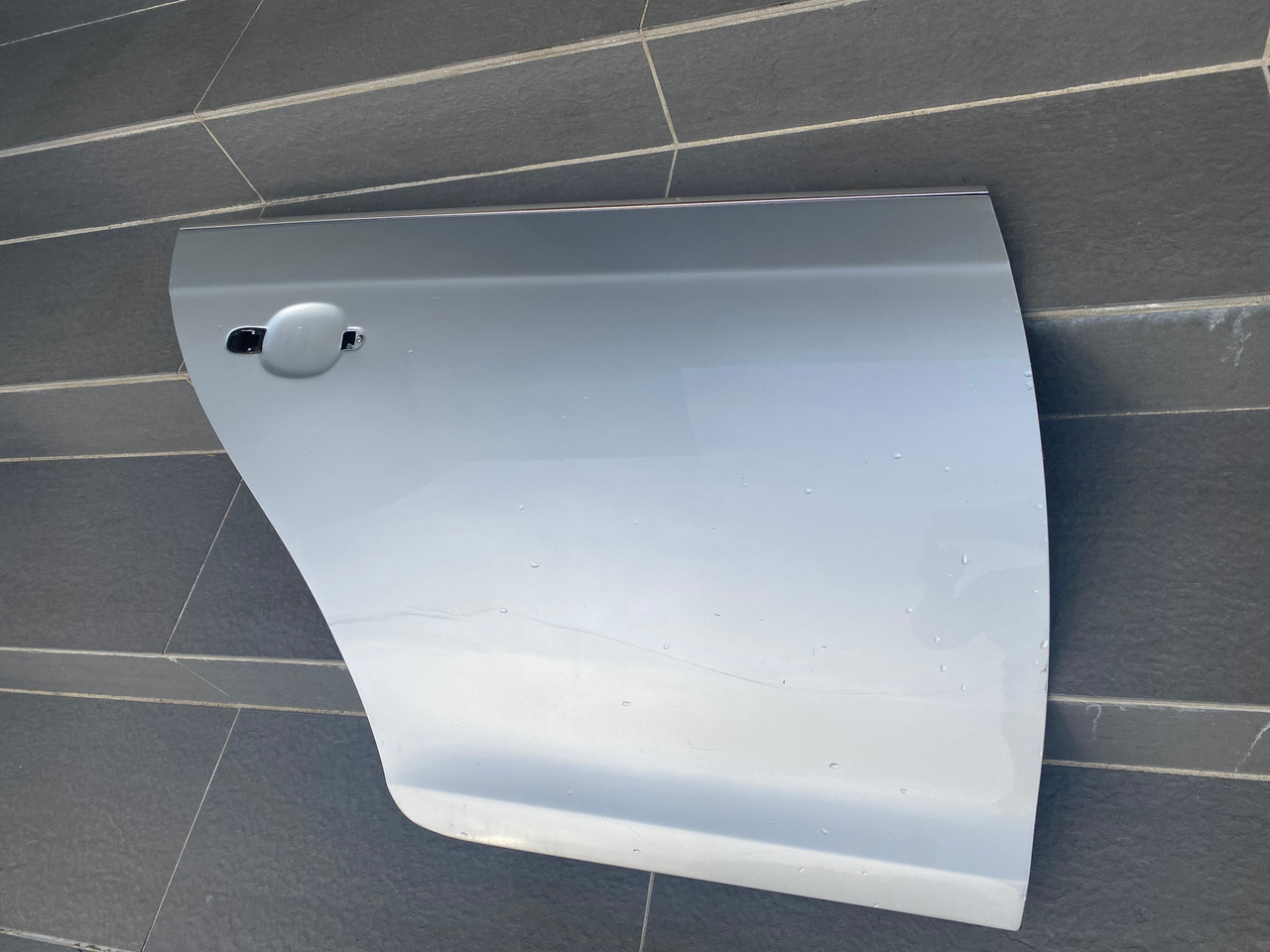 VW JETTA USED RHR DOOR SKIN IN SILVER LA7W CODE - Parts 4 European Cars