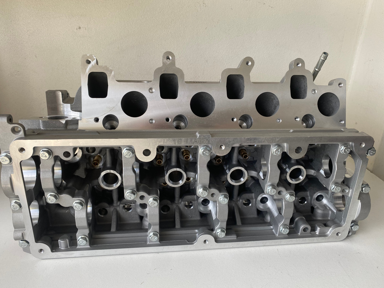 VW AMAROK 2L TWIN TURBO TDI CDCA CSHA NEW CYLINDER HEAD - Parts 4 ...