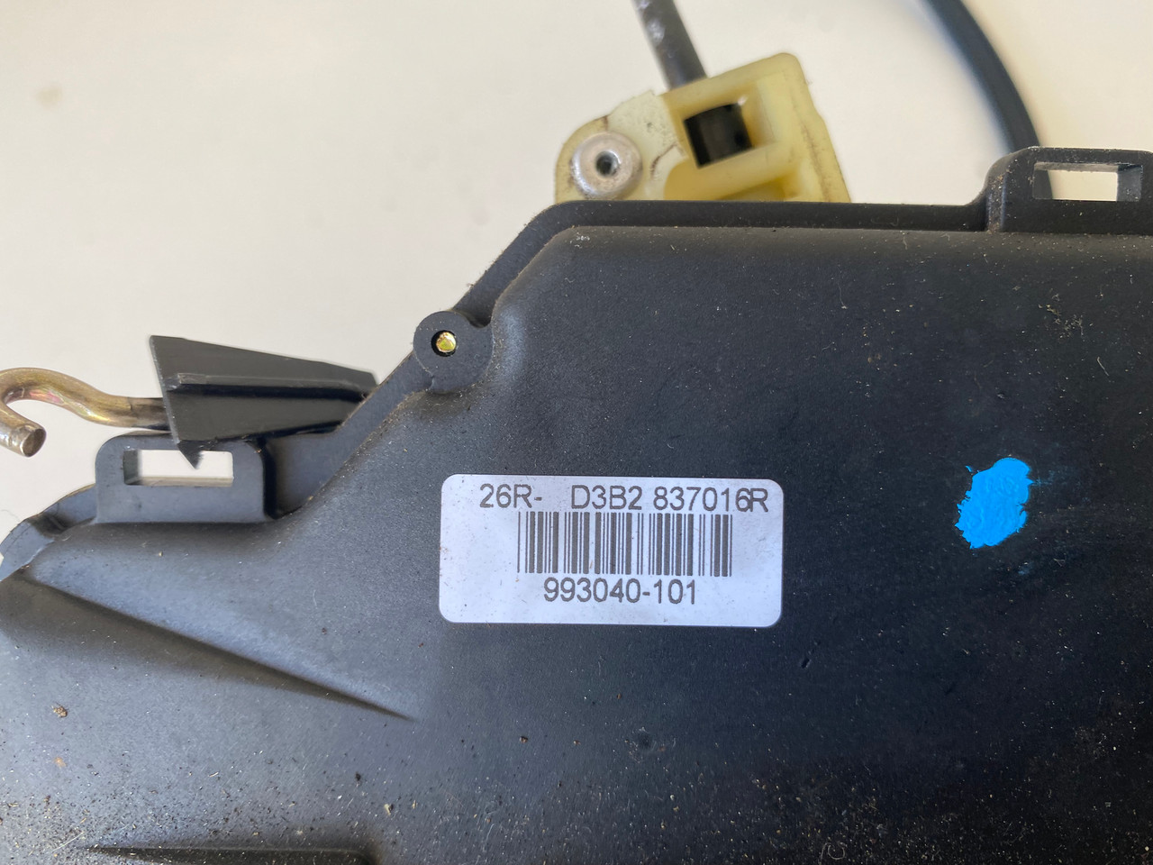 VW POLO 9N 3 DOOR EARLY USED RHF DOOR LOCK MECHANISM D3B2 837 016 R ...