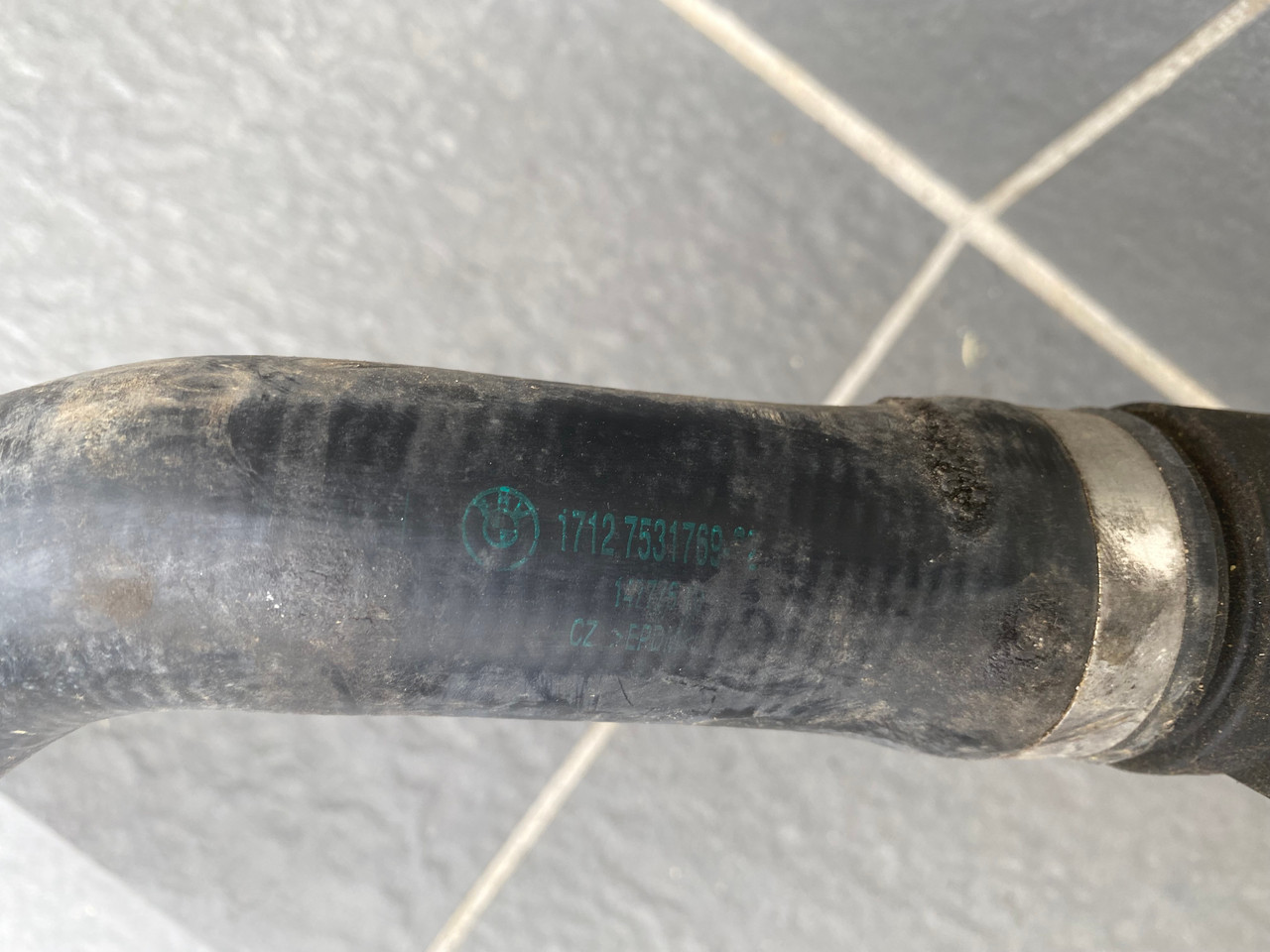 BMW 90 USED RADIATOR HOSE 1712 7531789 - Parts 4 European Cars