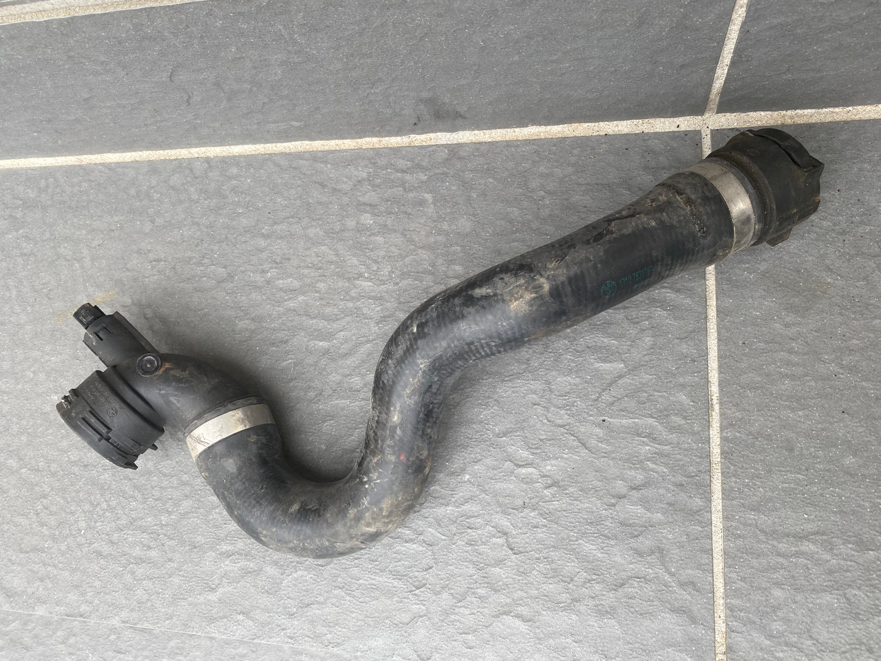 BMW 90 USED RADIATOR HOSE 1712 7531789 - Parts 4 European Cars