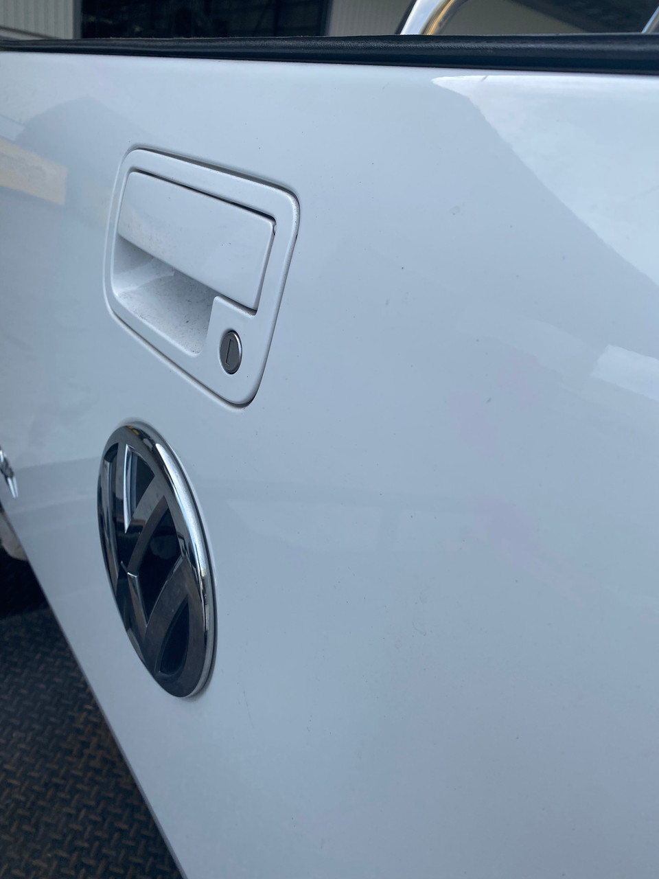 VW AMAROK DUAL CAB V6 USED TAILGATE IN WHITE B9A PAINT CODE - Parts 4 ...
