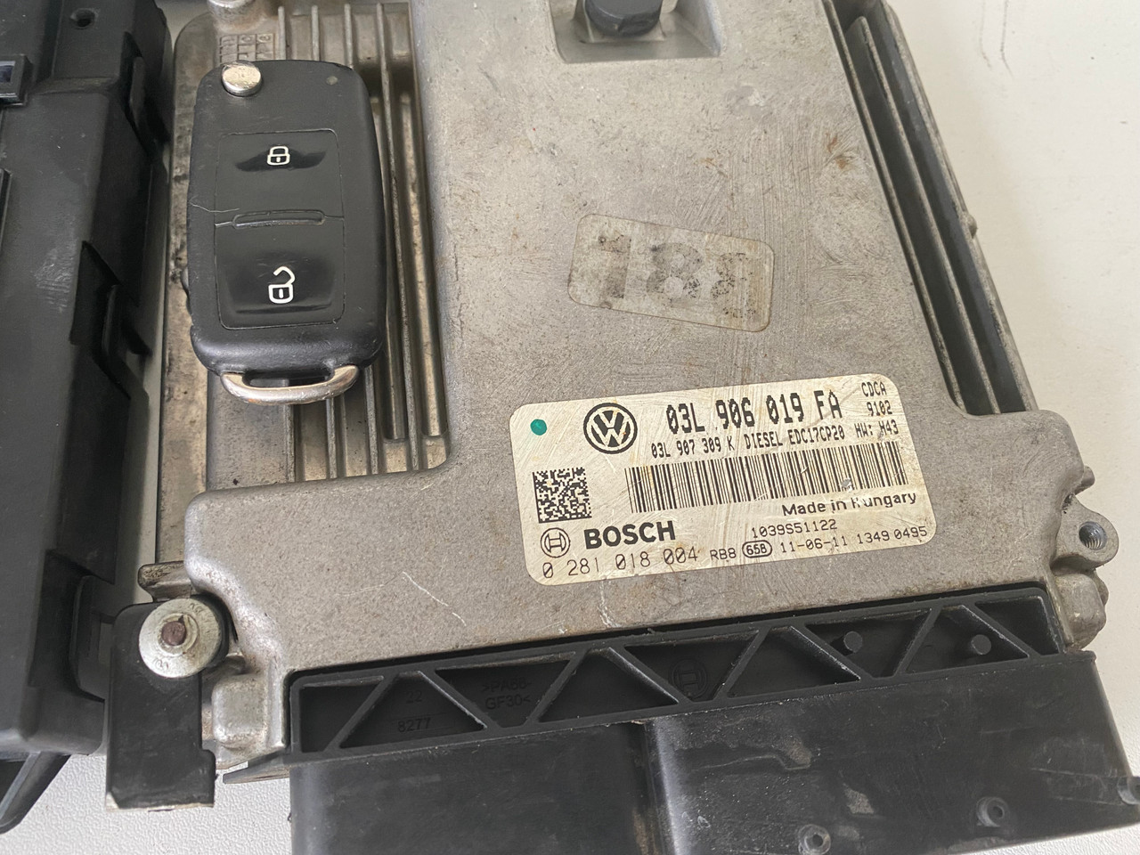 VW AMAROK 2L TDI MANUAL CDC ENGINE USED IMOBILISER SET 03L 906 019 FA ...