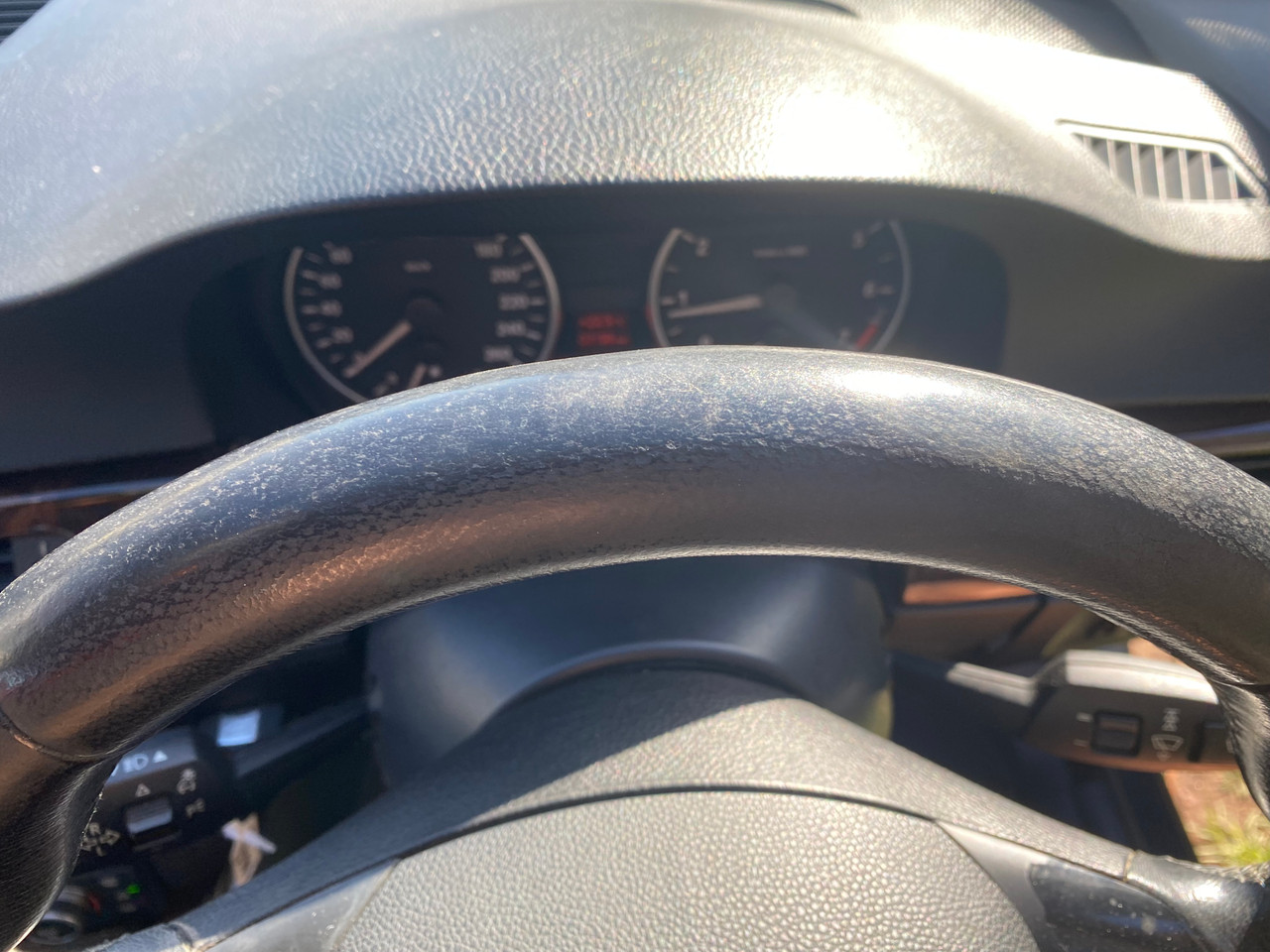 BMW E90 USED STEERING WHEEL - Parts 4 European Cars