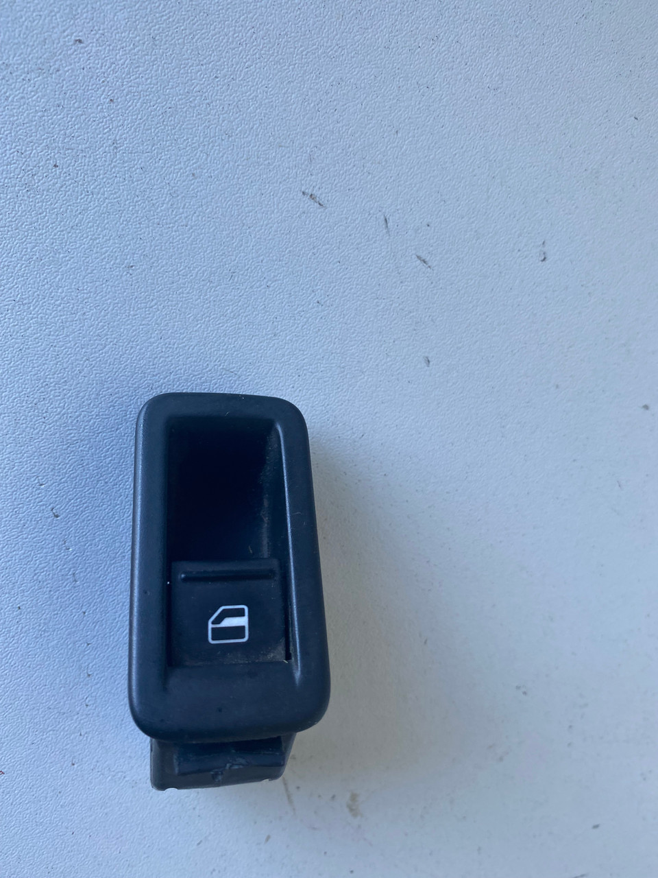 VW AMAROK USED REAR WINDOW SWITCH WITH SURROUND 7L6 959 855 B - Parts 4 ...