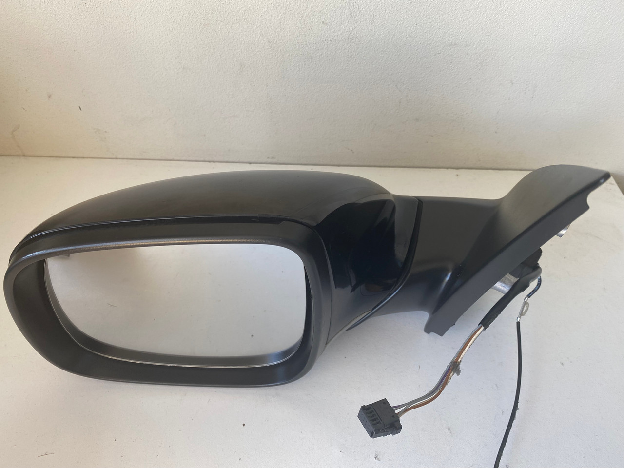 VW AMAROK 2016-2021 USED LH DOOR MIRROR IN BLACK C9X PAINT CODE ...