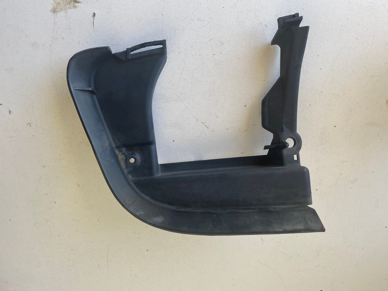 BMW E46 COUPE EARLY USED RH FOGLIGHT MONTING BRACKET 51 11 8 234 826 ...