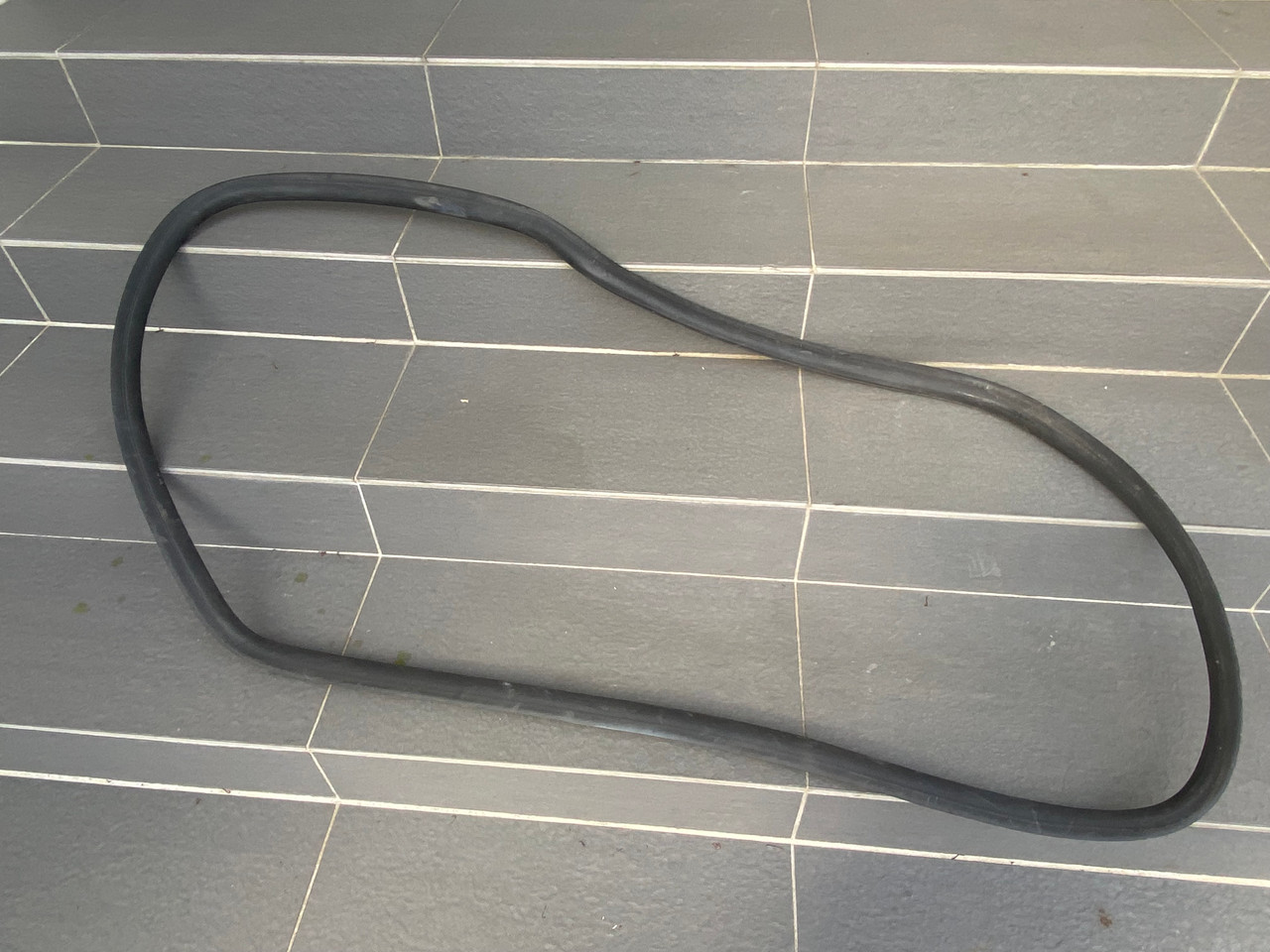 VW CADDY 2K USED LH SLIDING DOOR RUBBER 2K0 843 792 B - Parts 4 ...