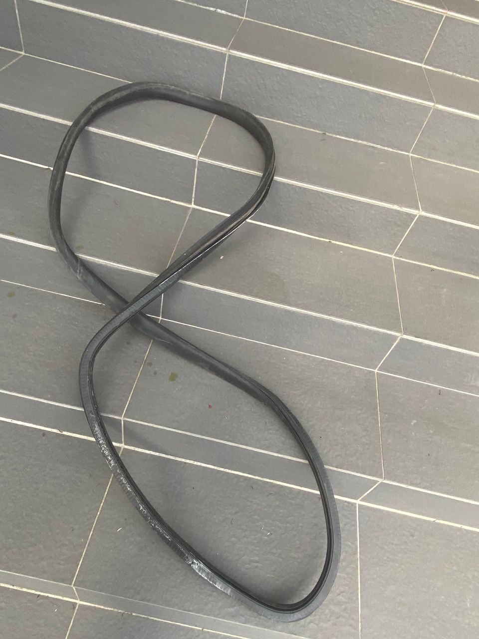 VW CADDY 2K USED RH SLIDING DOOR RUBBER 2K0 843 792 B - Parts 4 ...