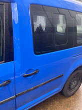 VW CADDY LIFE USED LH SLIDING DOOR SHELL WITH GLASS IN BLUE A5F CODE