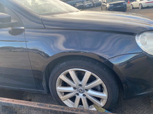 VW EOS 2007-2011 USED RH GUARD IN BLACK C9X PAINT CODE