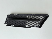 BMW E90 NEW GENUINE LOWER BAR GRILLE 51 11 7 154 551