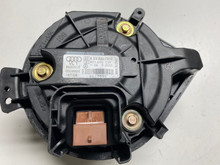 AUDI A4 B7 USED HEATER FAN MOTOR 8E2 820 021 E - Parts 4 European Cars
