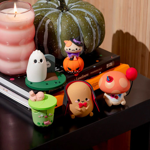 Smoko Friends Halloween Blind Box - myplasticheart