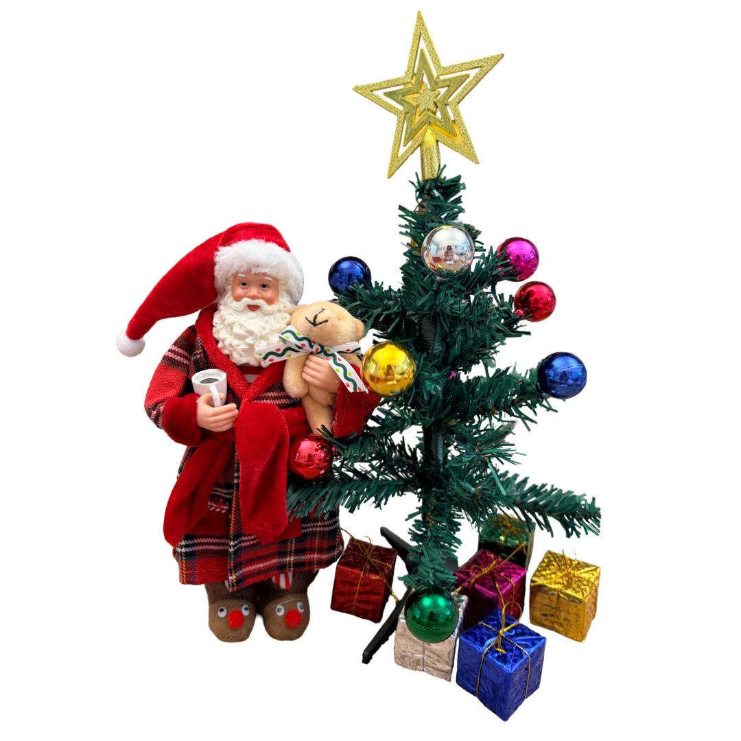 Tartan Santa in PJ’s with Christmas Tree and Presents Gift Box Set ...