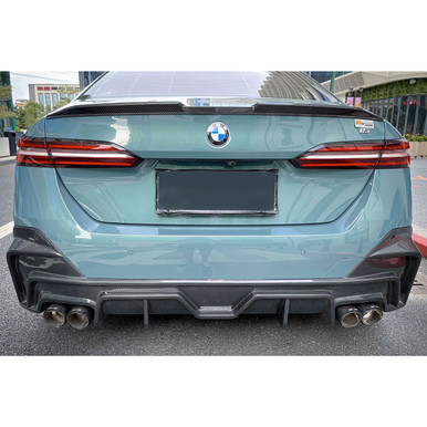 2024+ BMW G60 5 Series Carbon Fiber TK Style Rear Diffuser