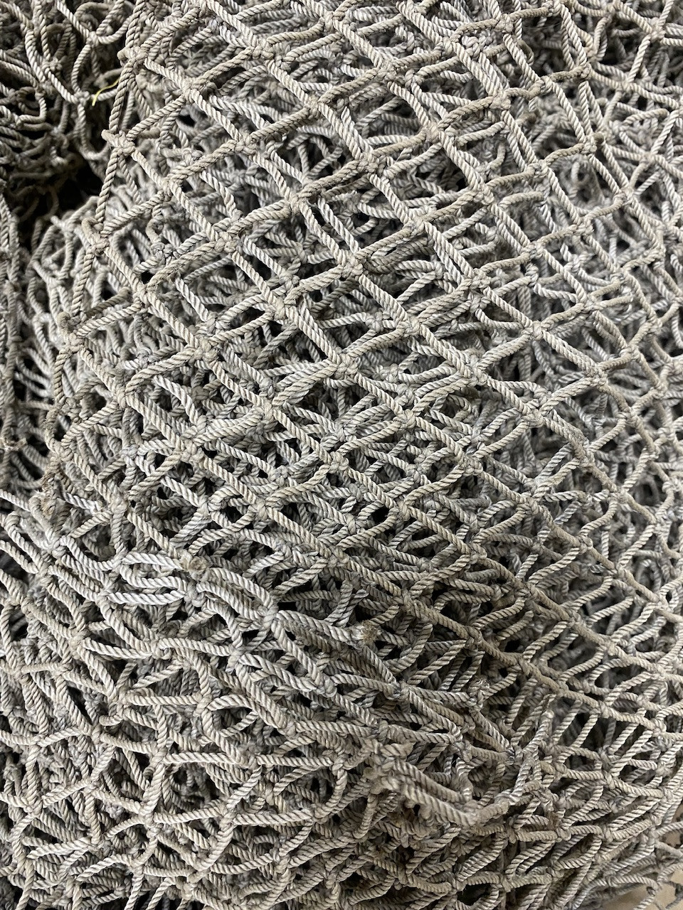 Nautical Seasons Fish Net with Shells / Floats Toll Free 866-888-2628