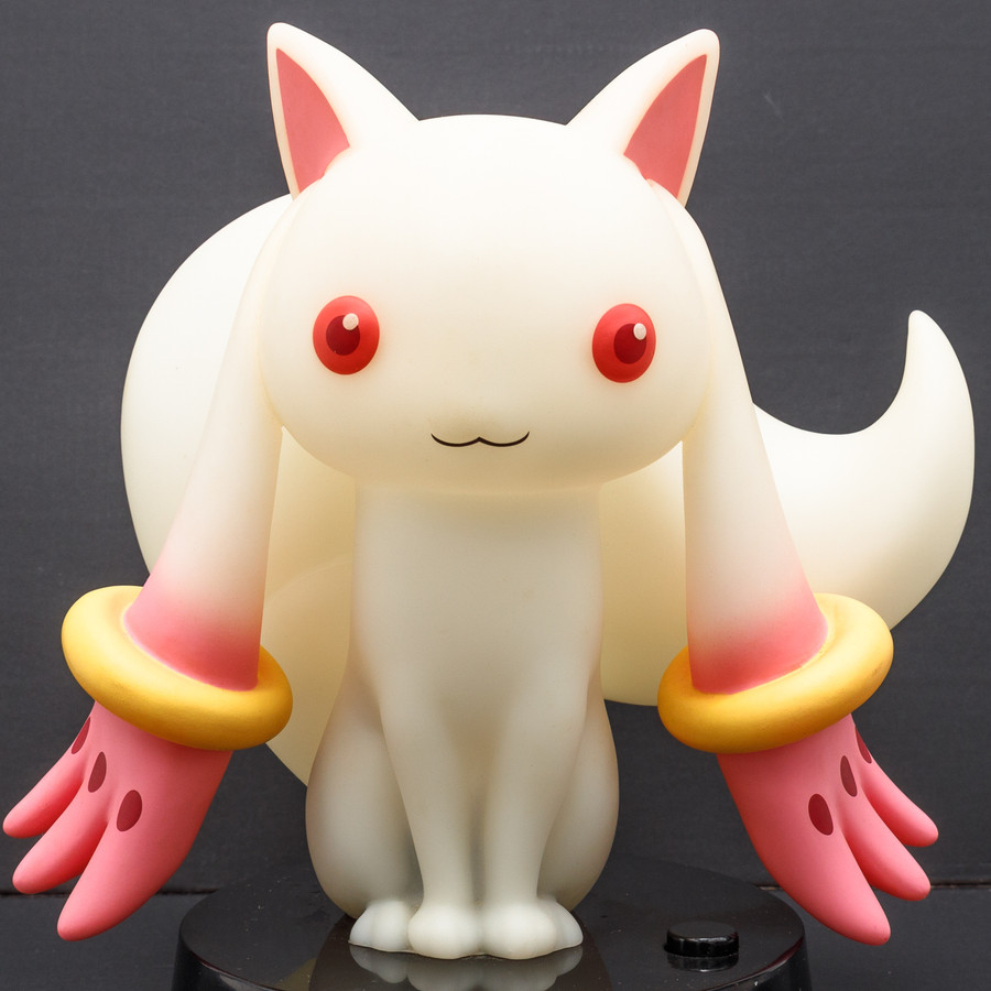 Puella Magi Madoka Magica Kyubey Room Light 8" Figure - Japanimedia Store