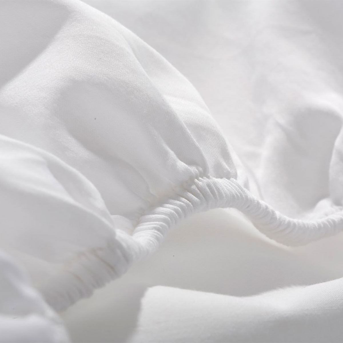 Classic Fitted Bottom Sheets for Dorm Beds