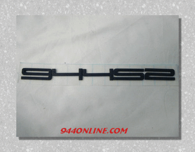 944 S2 Emblem