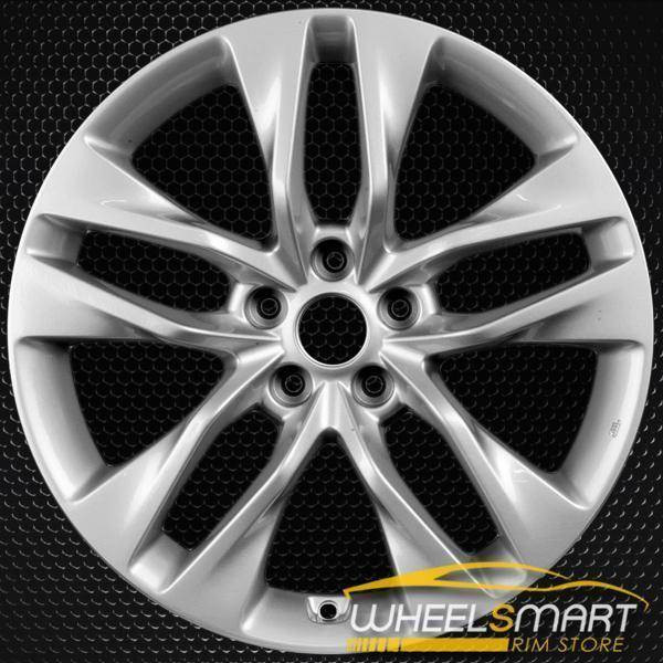 19" Hyundai Genesis oem wheel for sale Silvr alloy rim 70842