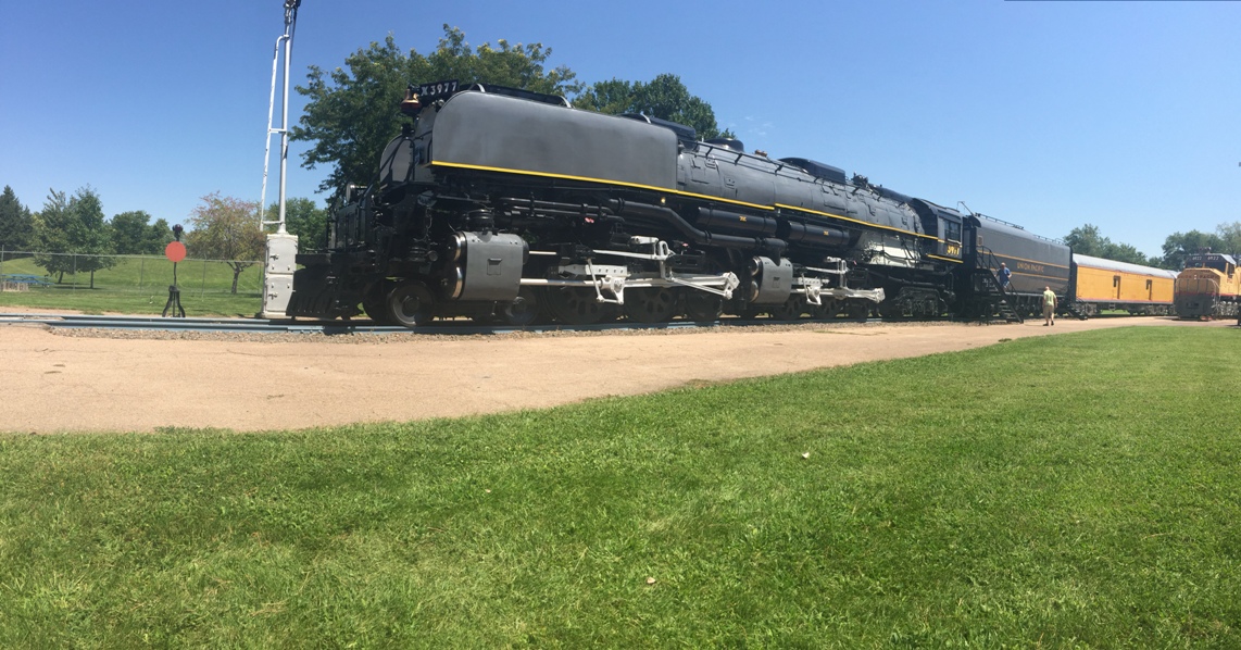 Union Pacific Challenger 3977 - Trains And Toy Soldiers