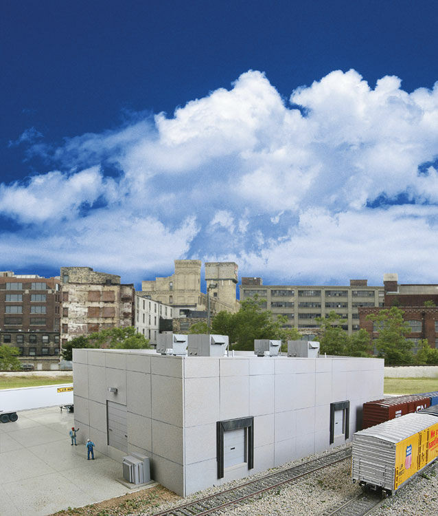 933-4067 - Walthers Cornerstone Modern Concrete Warehouse -- Kit