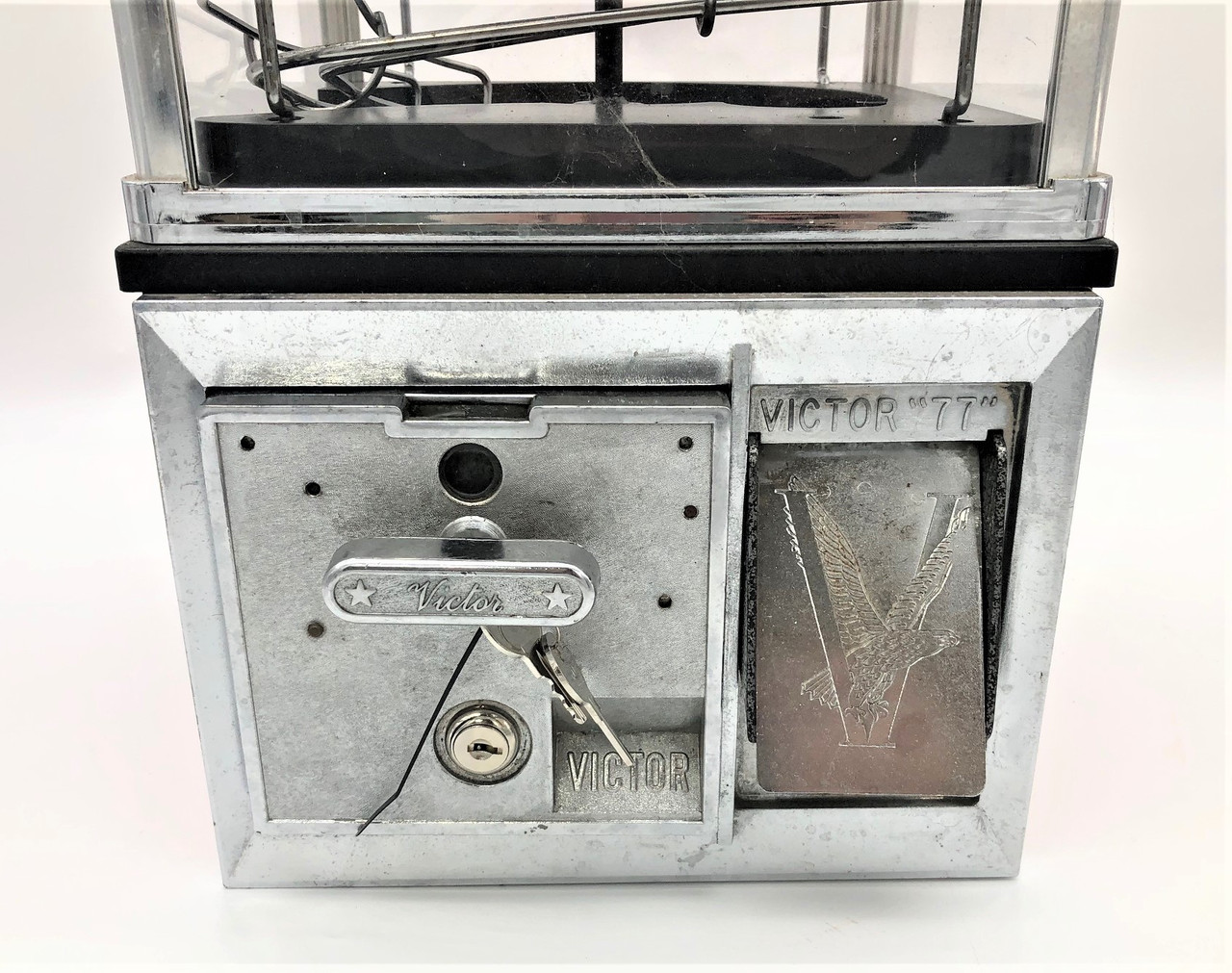 Victor Zipper Spiral Gumball Machine