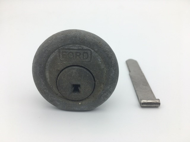 Original Ford Gum Machine Lock and Bar code F50 choice: free spin or normal