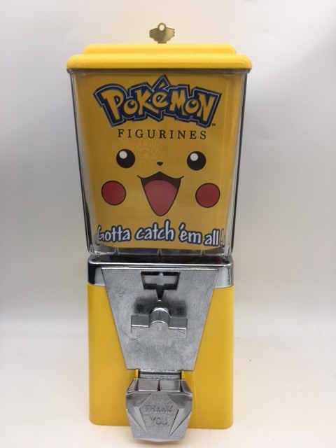 Themed Pokemon Card Vending Machine 4 column Trading Card Center