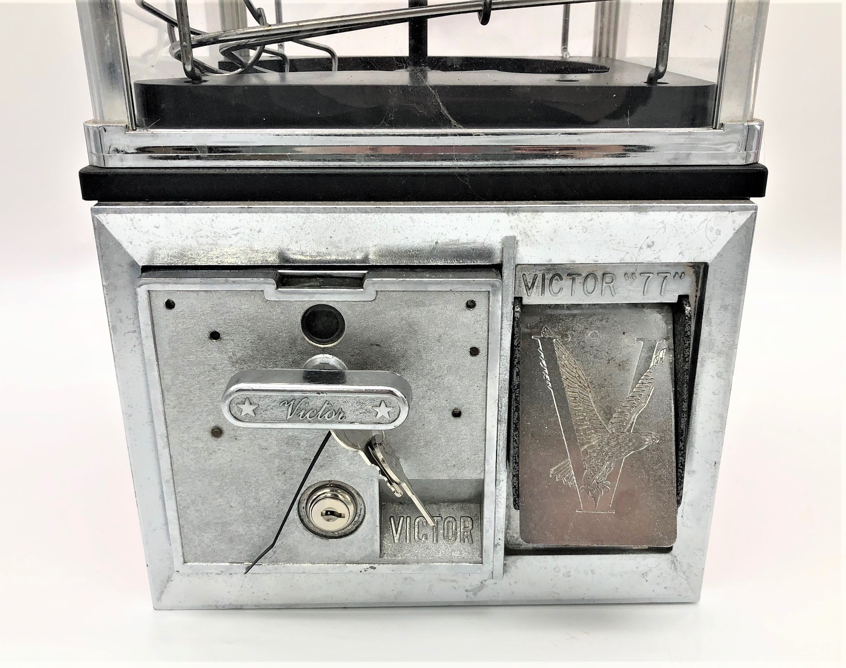 Victor Zipper Spiral Gumball Machine