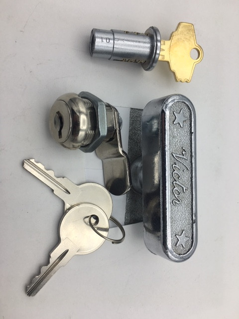 Victor 77 & Toy N Joy 2" Capsule Machine Lock & Key TOP & BOTTOM ...
