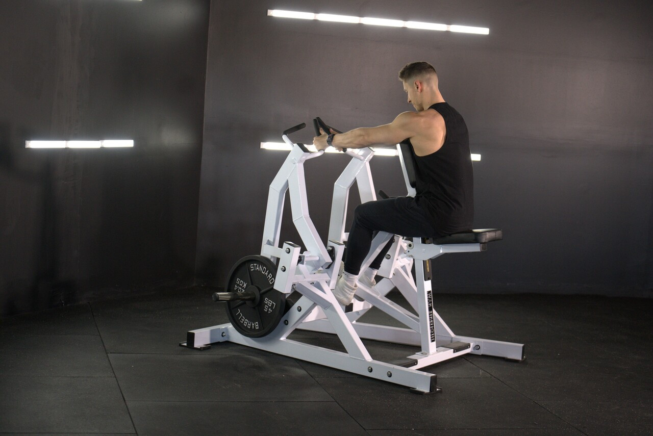 War Strength Iso Lateral Seated Row | GymStore.com