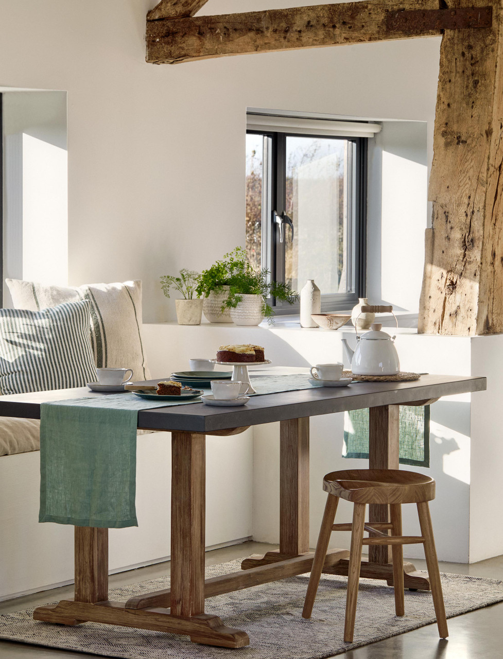 Burcot Dining Table Small Slate Grey | Garden Trading