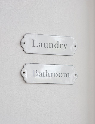 White Enamel Bathroom Sign | Garden Trading